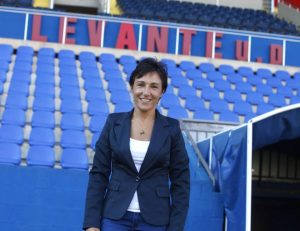 EL VILLENA FEMENINO SE PRESENTA EN BODEGAS LAS VIRTUDES CON LA ...