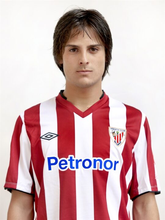 EL PERFIL: MARKEL, AQUEL CACHORRO QUE BIELSA HIZO DEBUTAR EN GRENOBLE ...