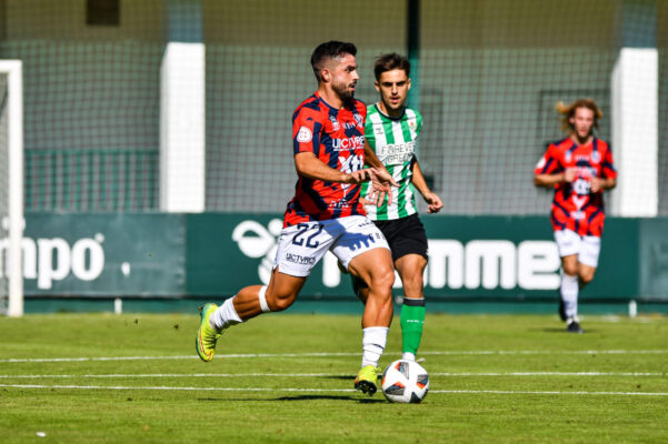 UCLES: "ES ABSOLUTAMENTE INCREIBLE EL AMBIENTE DE FÚTBOL QUE SE VIVE EN ...